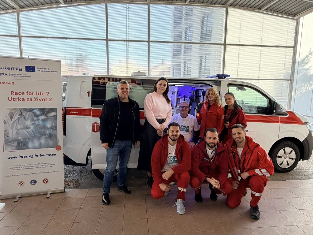 Dom zdravlja Mostar dobio novo sanitetsko vozilo kroz EU projekt RACE 2 - Pogled.ba
